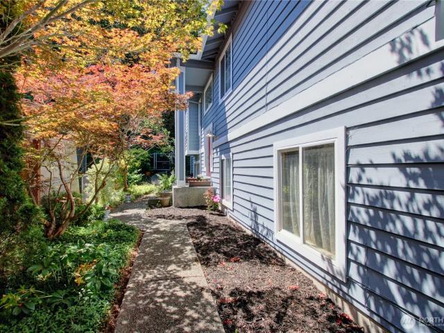 5208 th Place SW