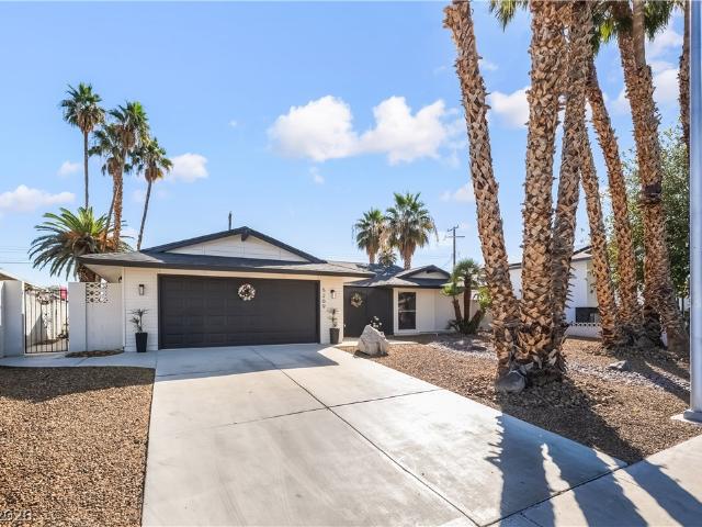5209 Champions Ave, Las Vegas, NV 89142 | MLS #2762