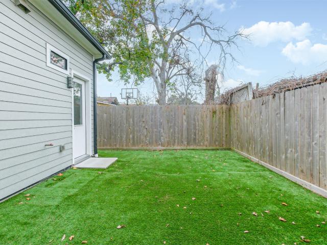 5209 Gano St, Houston, TX 77009 | MLS #47255