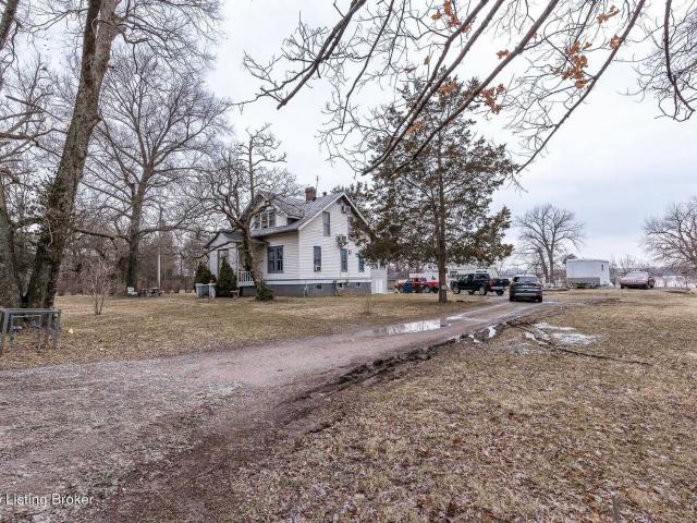 5209 River Rd, Louisville, KY