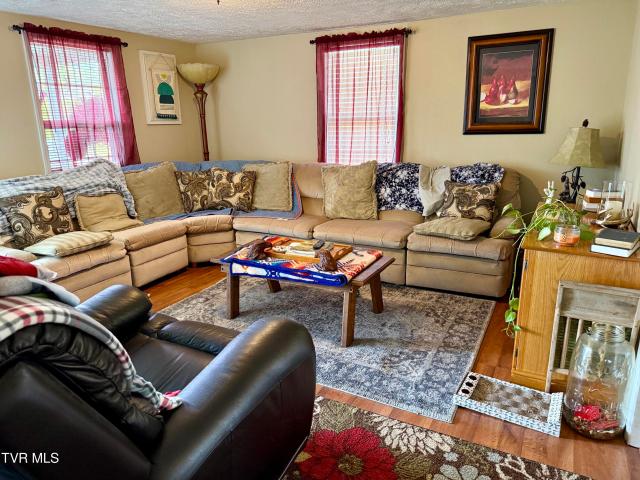 5209 Spotswood Road