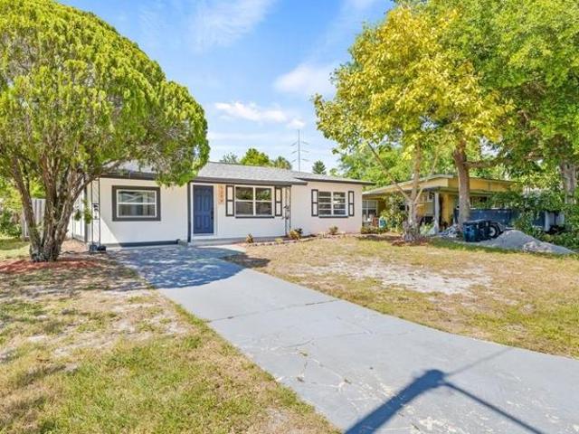 5209 12th Ave S, Gulfport, FL 33707
