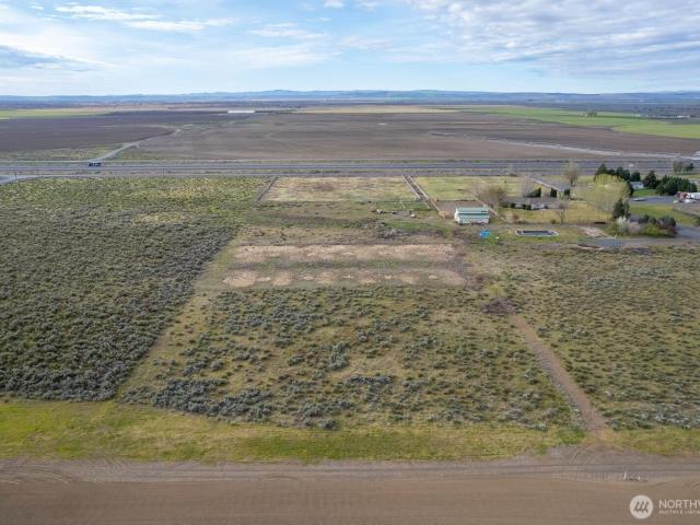 5200 NW N Frontage Road W