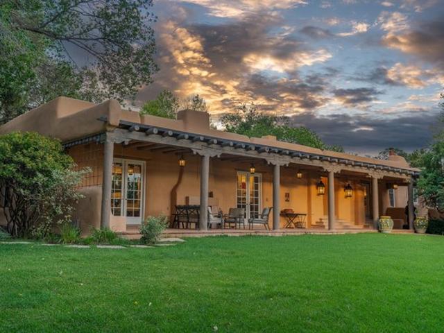 5200 Old Santa Fe Trl, Santa Fe, NM 87505
