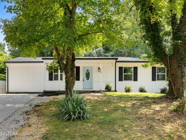 5200 Evelyn Dr, Knoxville, TN 37909