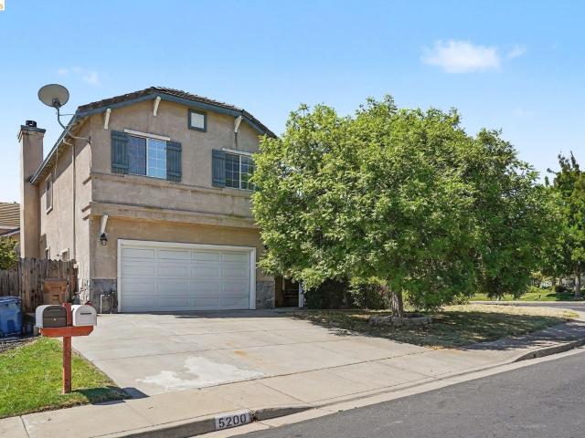5200 Fairside Way