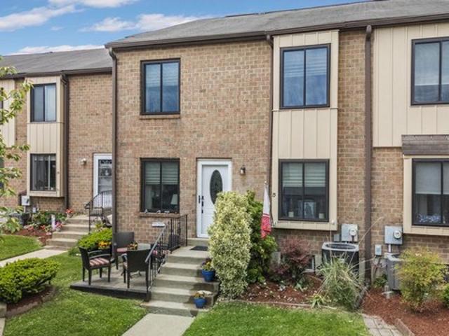 5200 Hilltop Dr Apt BB15, Brookhaven, PA 19015
