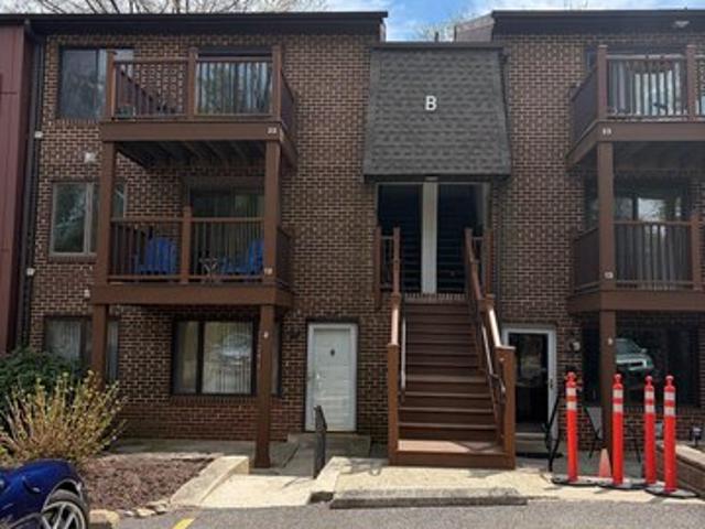5200 Hilltop Dr Unit 22, Brookhaven, PA 19015