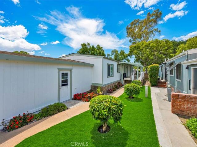 5200 Irvine Boulevard 286
