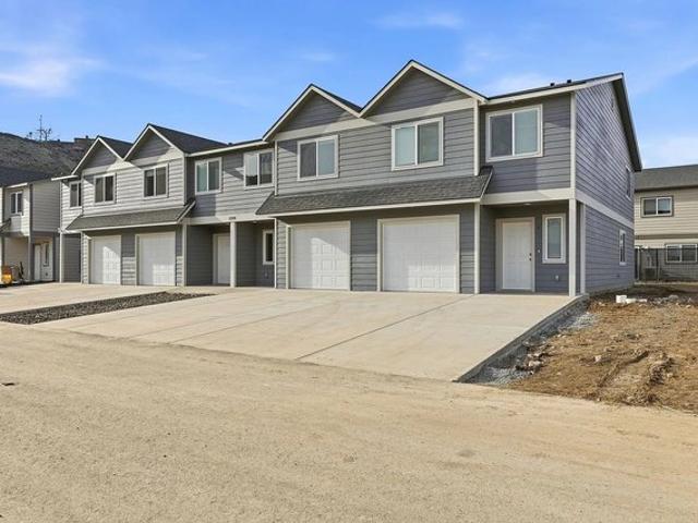 5200 Jazz St, Yakima, WA 98908