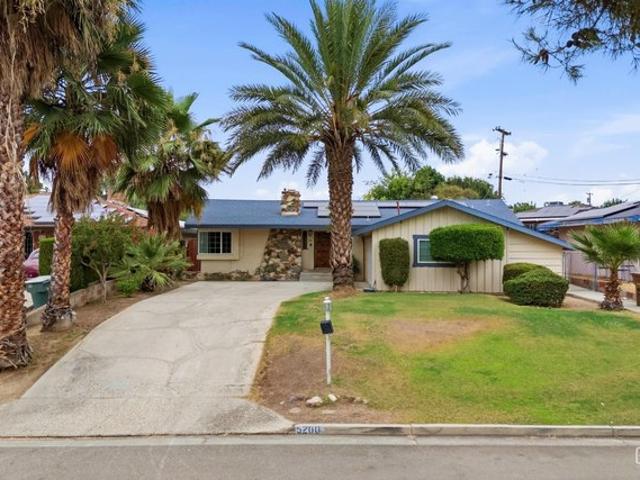 5200 Laguna St, Bakersfield, CA 93306