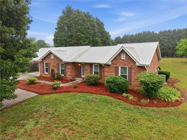 5200 Robin Lane