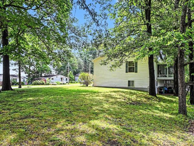 5200 W Lakeview Park Dr Drive