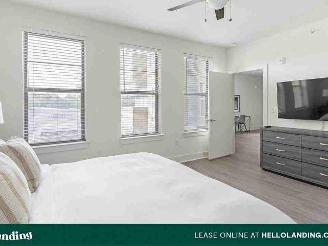 5200 White Settlement Rd 1 Bedroom Apartment for Rent at 5200 White Settlement Rd, Fort Worth, TX 76114