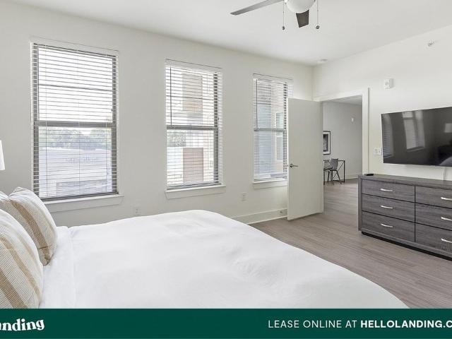 5200 White Settlement Rd 1 Bedroom Apartment for Rent at 5200 White Settlement Rd, Fort Worth, TX 76114