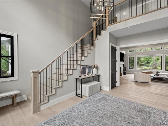 5200 Windingwood Drive