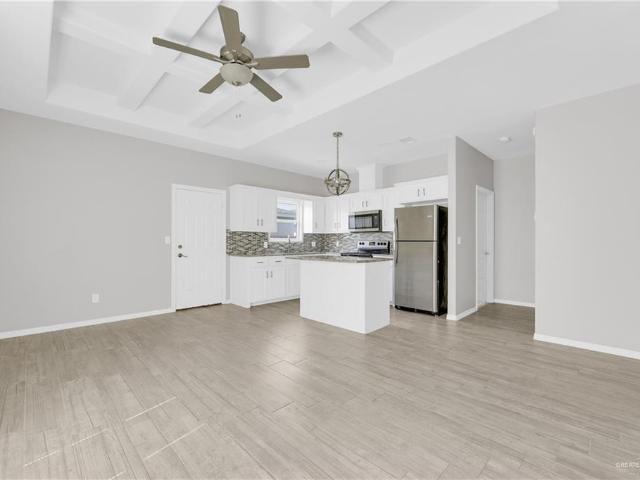 5201 N Winona Drive 3