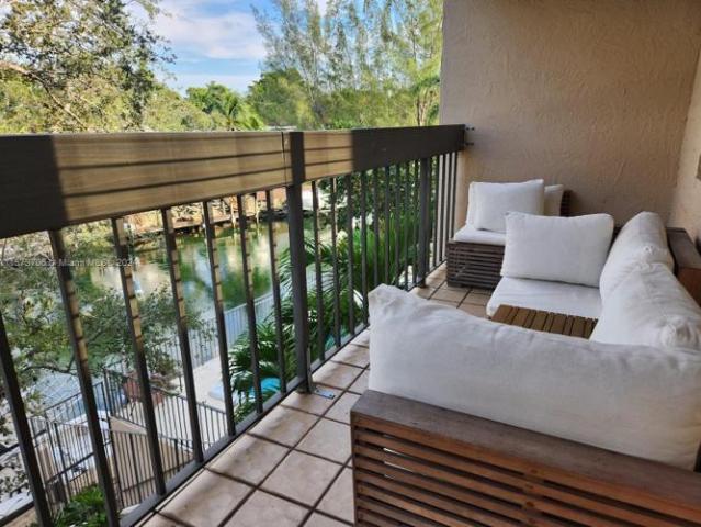 5201 Orduna Dr #14, Coral Gables, FL 33146
