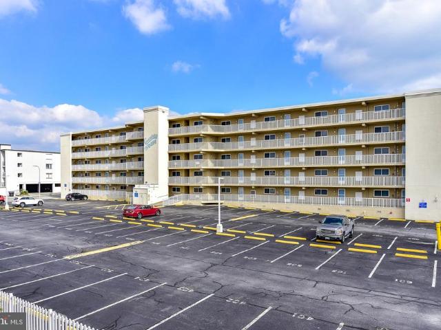 5201 Atlantic Avenue # 501