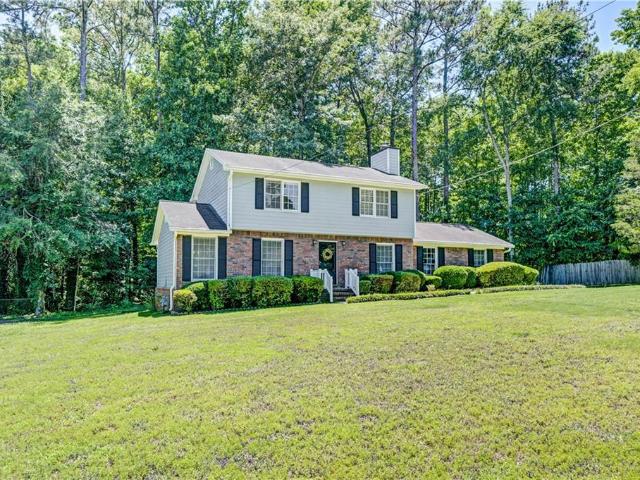 5201 Beechwood Forest Drive