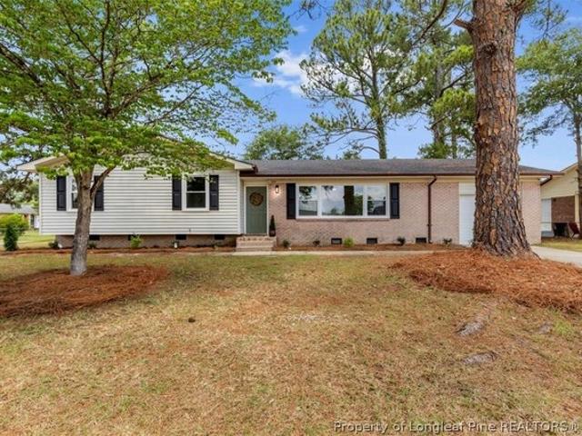 5201 Brookfield Rd, Fayetteville, NC 28303