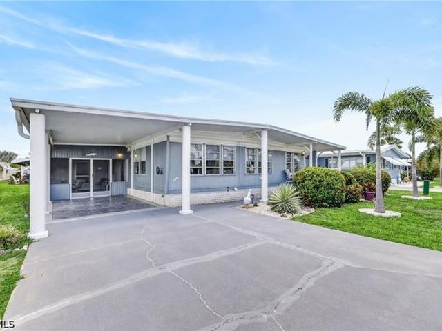 5201 Forest Park Dr, North Fort Myers, FL 33917