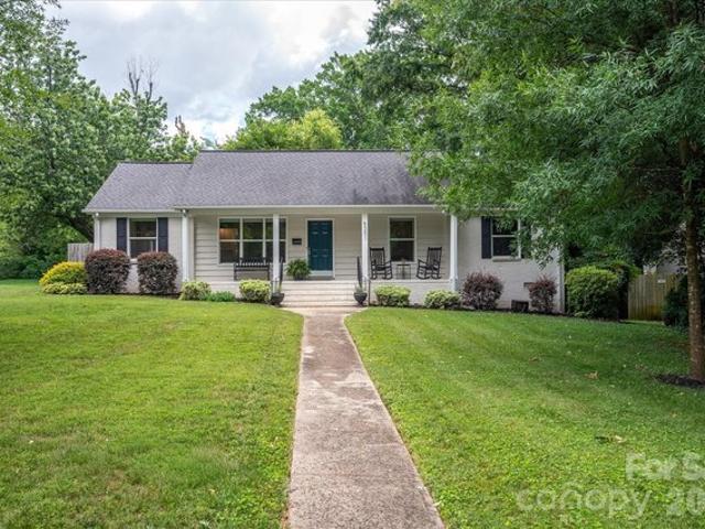 5201 Glenham Dr, Charlotte, NC 28210