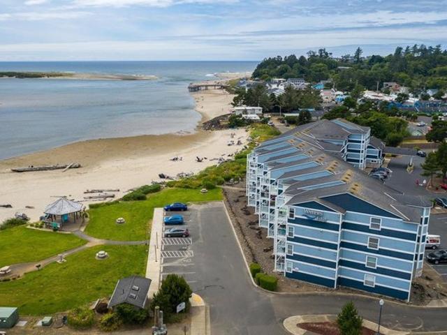 5201 SW Highway 101 Unit 303, Lincoln City, OR 97367