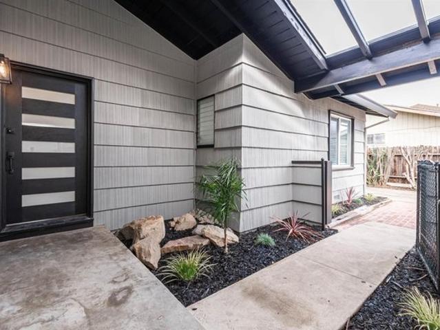 5201 Sky Pkwy, Sacramento, CA 95823