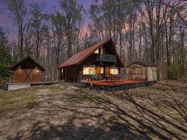 5201 Terreton Cir, Elmira, MI 49730