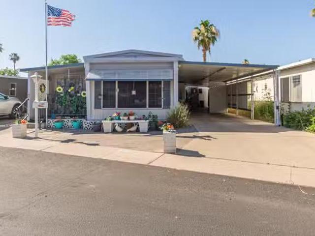 5201 W Camelback Rd #E105, Phoenix, AZ 85031 MLS 6723051