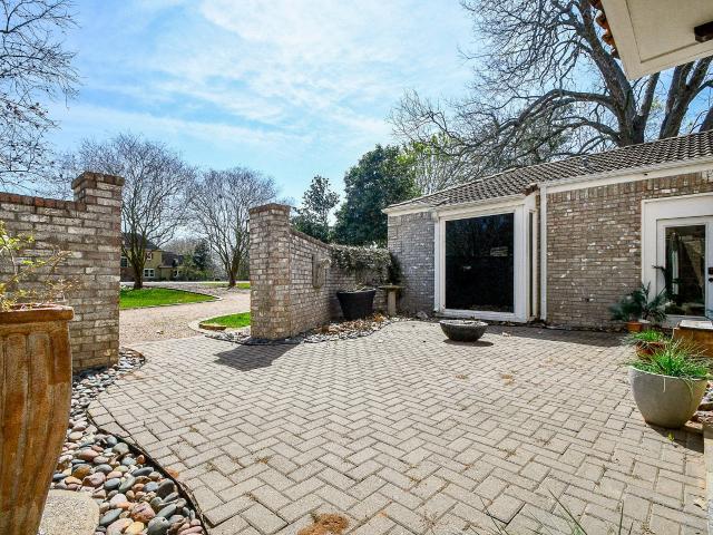 5202 Mimosa Lane