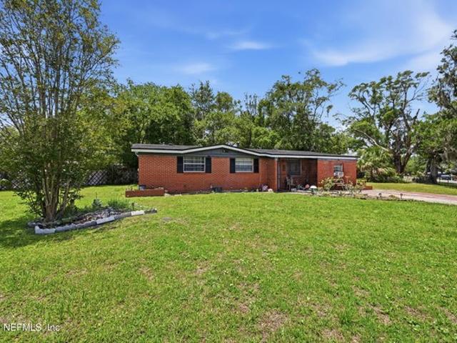 5202 Chivalry Dr, Jacksonville, FL 32208