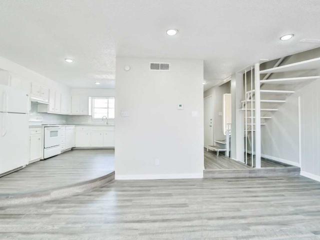5202 Kenosha Ave 2 Bedroom Apartment for Rent at 5202 Kenosha Ave, Lubbock, TX 79413