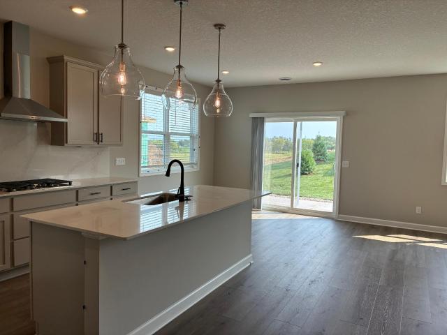5202 Long Pointe Bay