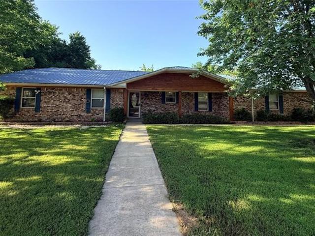 5202 Pheasant Run Rd, Durant, OK 74701