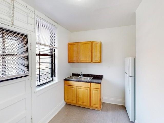 5202 5210 S. Cornell Avenue Studio Apartment for Rent at 5202 S Cornell Ave, Chicago, IL 60615 Hyde Park