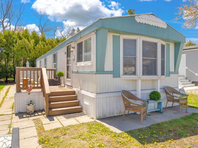 5203 Main Street # 207