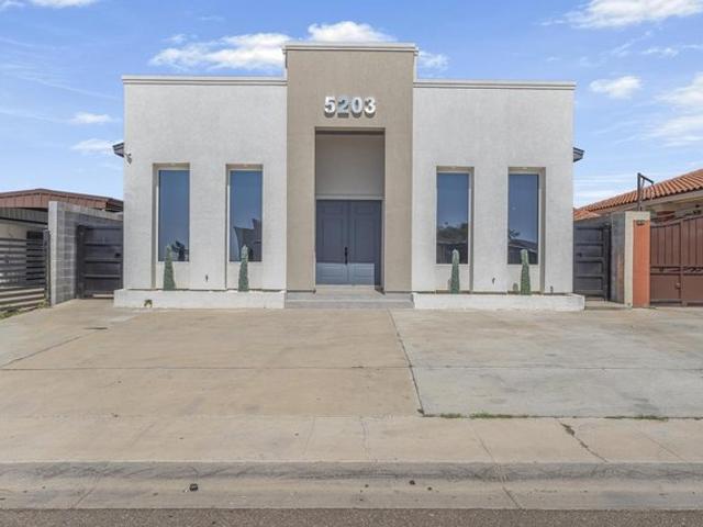 5203 Frijolillo Dr, Laredo, TX 78046