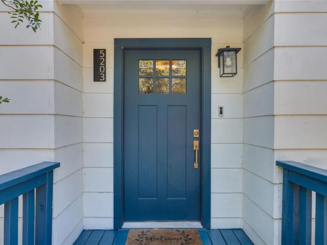 5203 Ledesma Rd