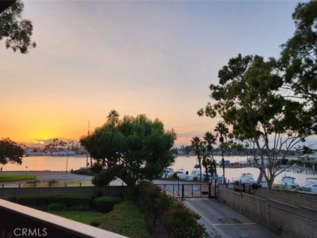5203 S Marina Pacifica Dr, Long Beach, CA 90803