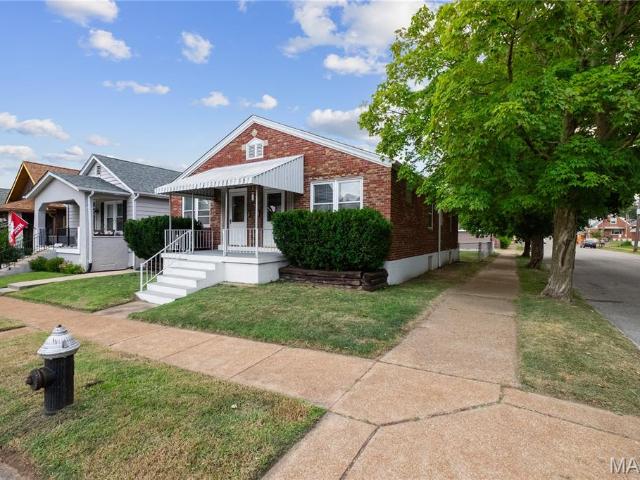 5203 Schollmeyer Ave, St. Louis, MO 63109 | MLS #26021 | Compass