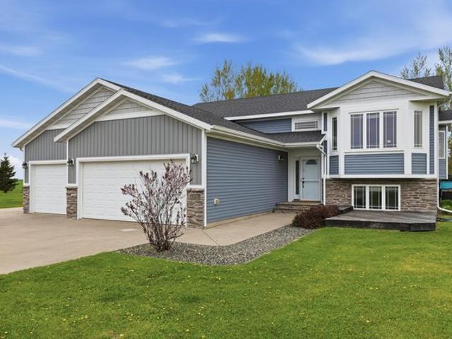 520 3rd St N, Sabin, MN 56580