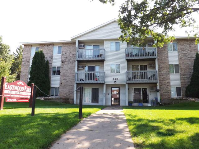520 15th Ave SE
