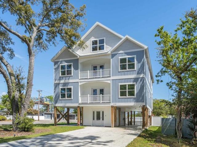 520 28th Ave N, Myrtle Beach, SC 29577