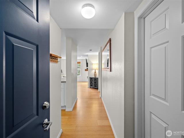 520 2nd Avenue W # 201