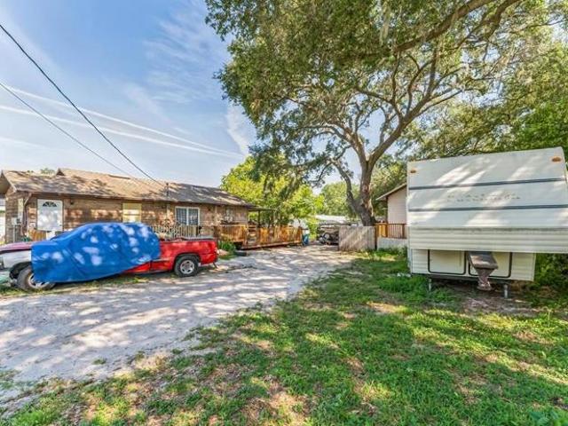 520 2nd St, Polk City, FL 33868