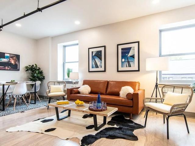 520 7th St, Buffalo, NY 14201