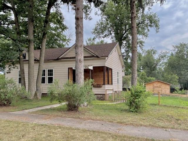 520 7th St, Baldwin, MI 49304