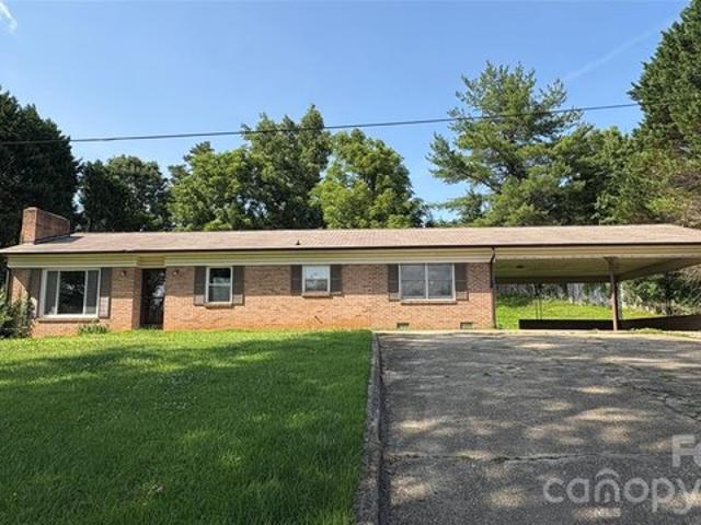 520 Cottrell Hill Rd, Lenoir, NC 28645